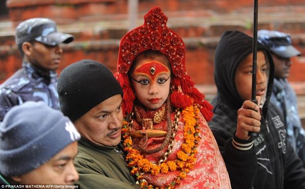 Facts about strange life of Living goddess in Nepal, Kumari Goddess ...